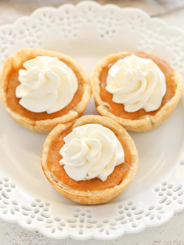 Mini Pumpkin Pies Recipe - Live Well Bake Often