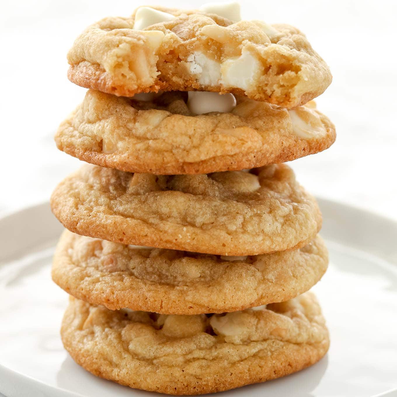 Soft and Chewy White Chocolate Macadamia Nut Cookies Soft and Chewy White Chocolate Macadamia Nut Cookies